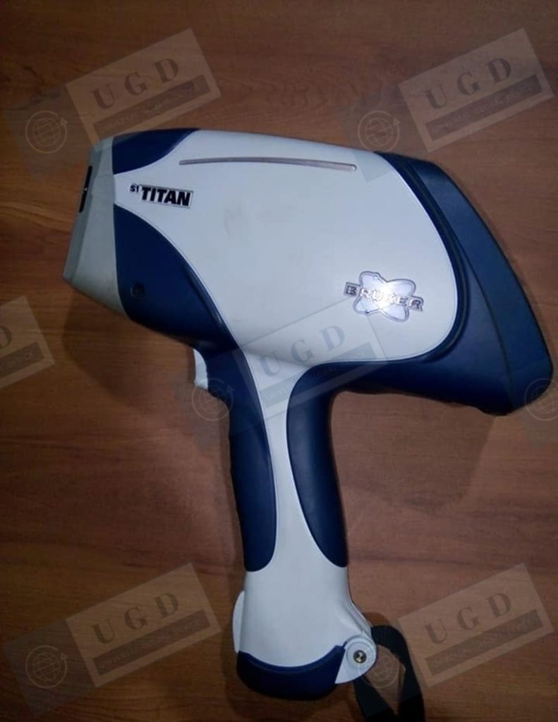 Bruker S1 Titan 800 XRF Analyzer - Universal Global Device