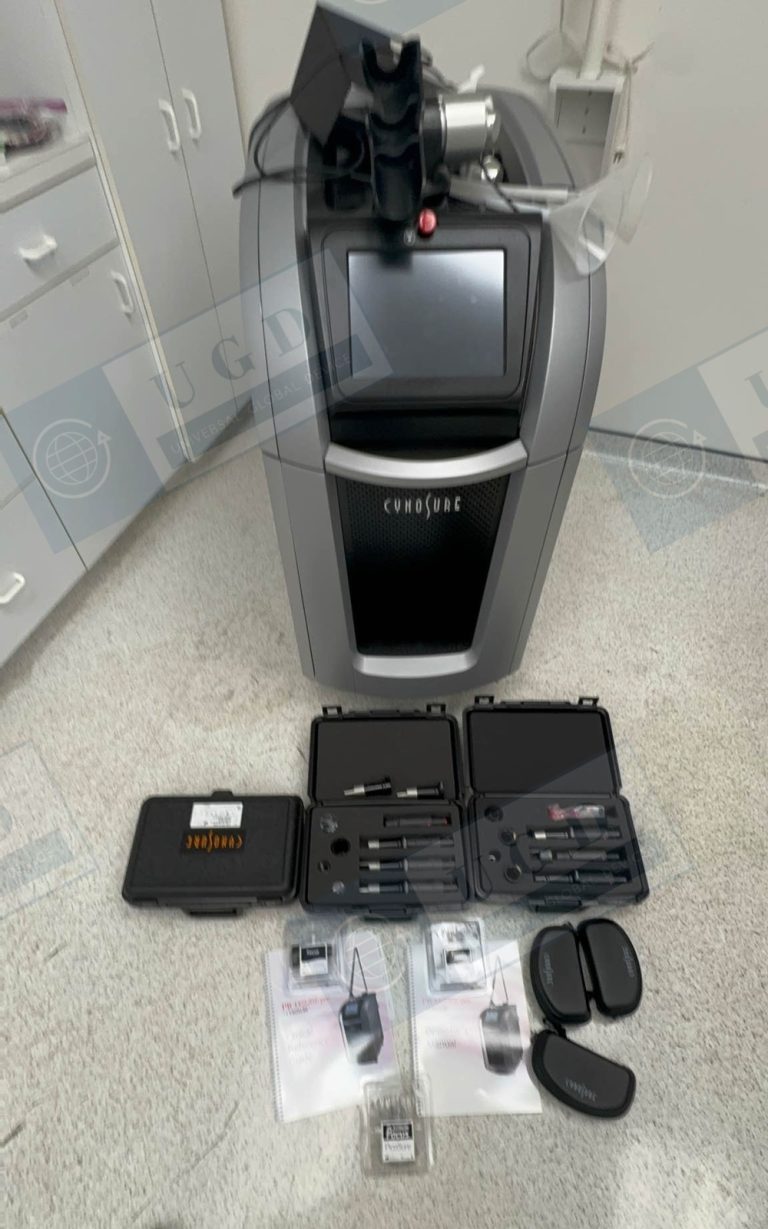 Used For Sales - Cynosure Picosure Pro - Universal Global Device