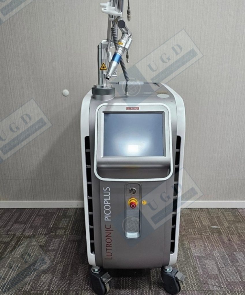 Lutronic Picoplus Laser with 5 handpieces - Universal Global Device